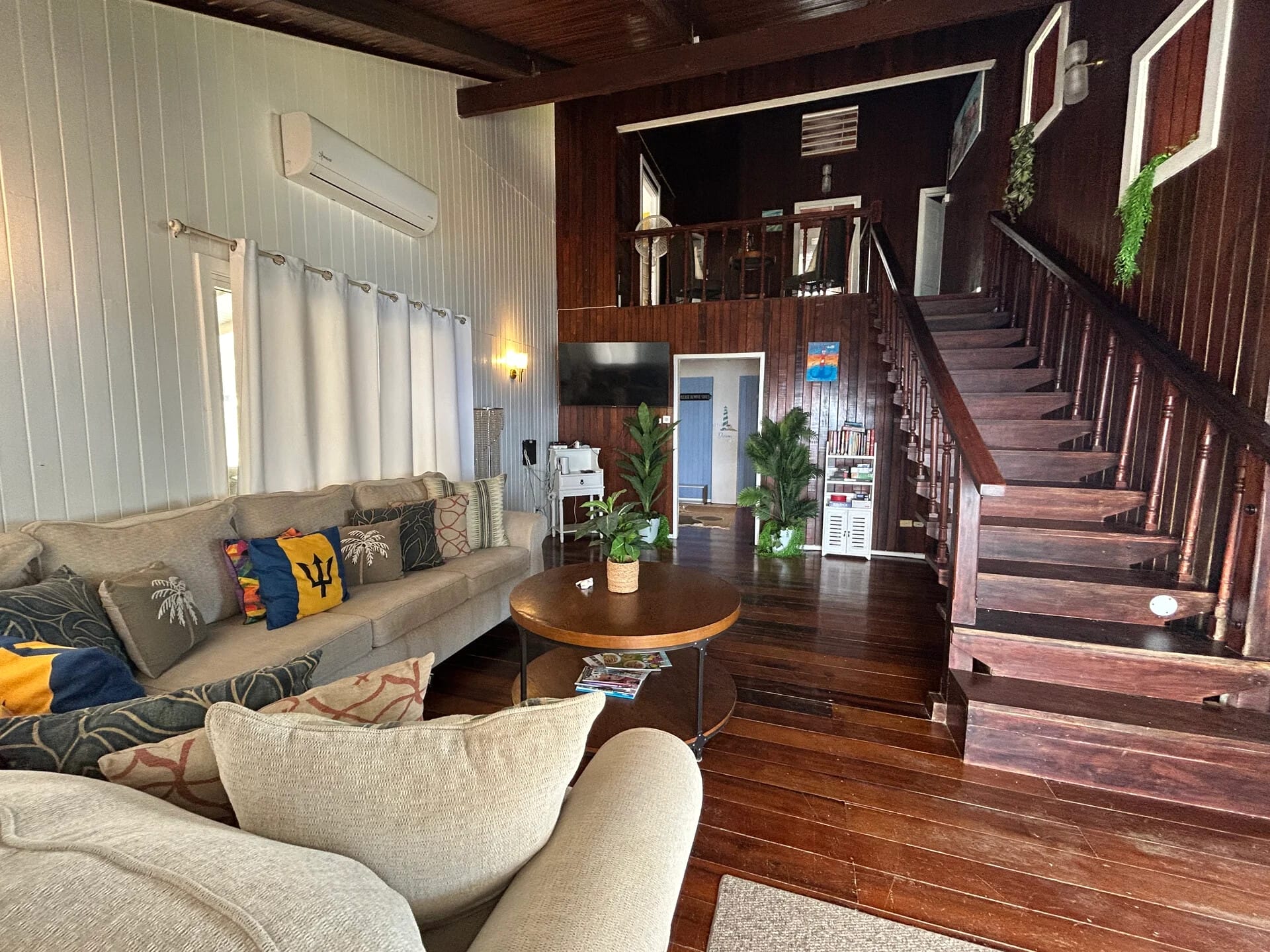 Luxury Oceanfront Villa with Infinity Pool – Lighthouse Landing, Marley ...